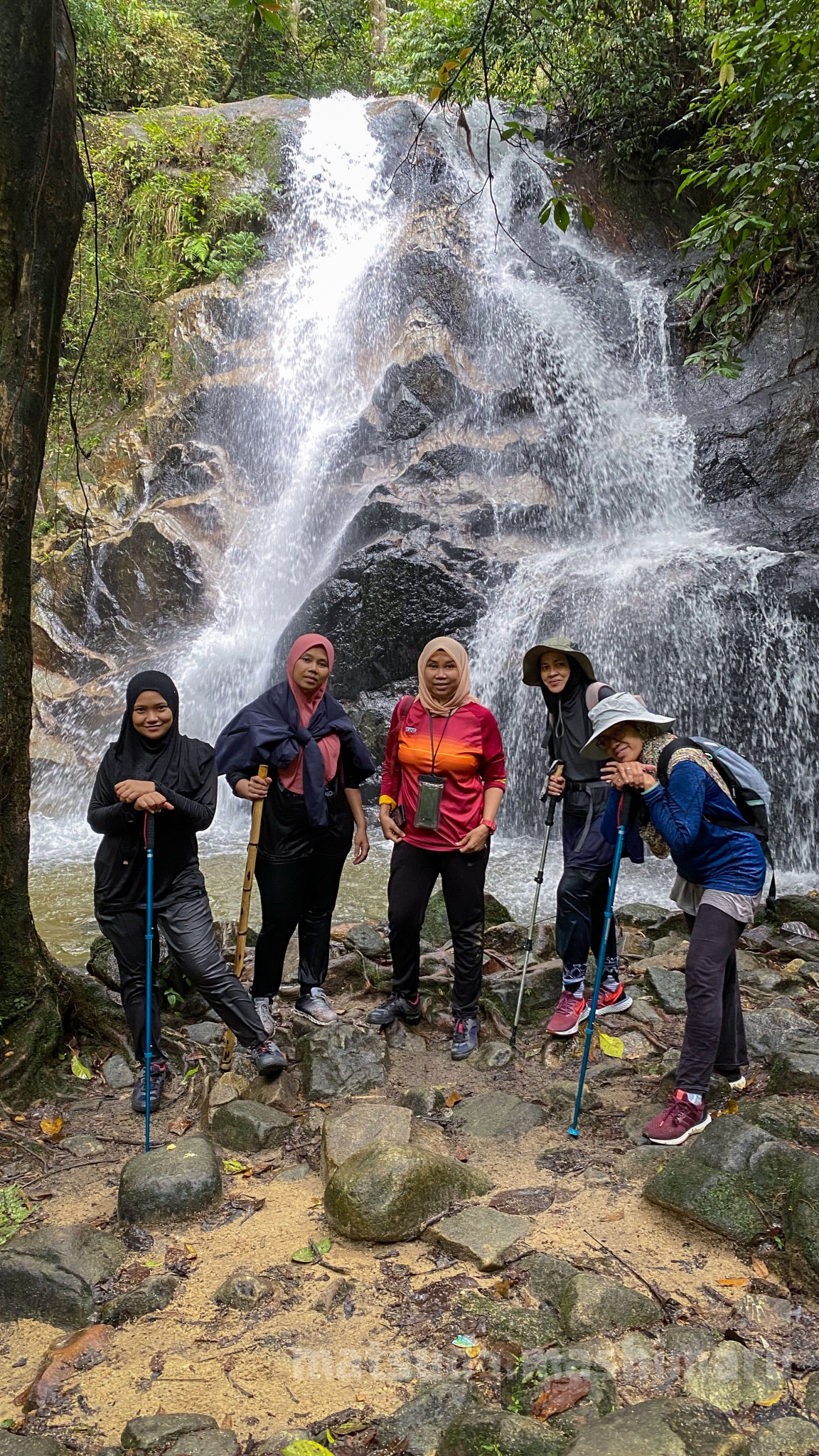 Hiking Kanching Waterfalls – MATSUDA MASHIMARU