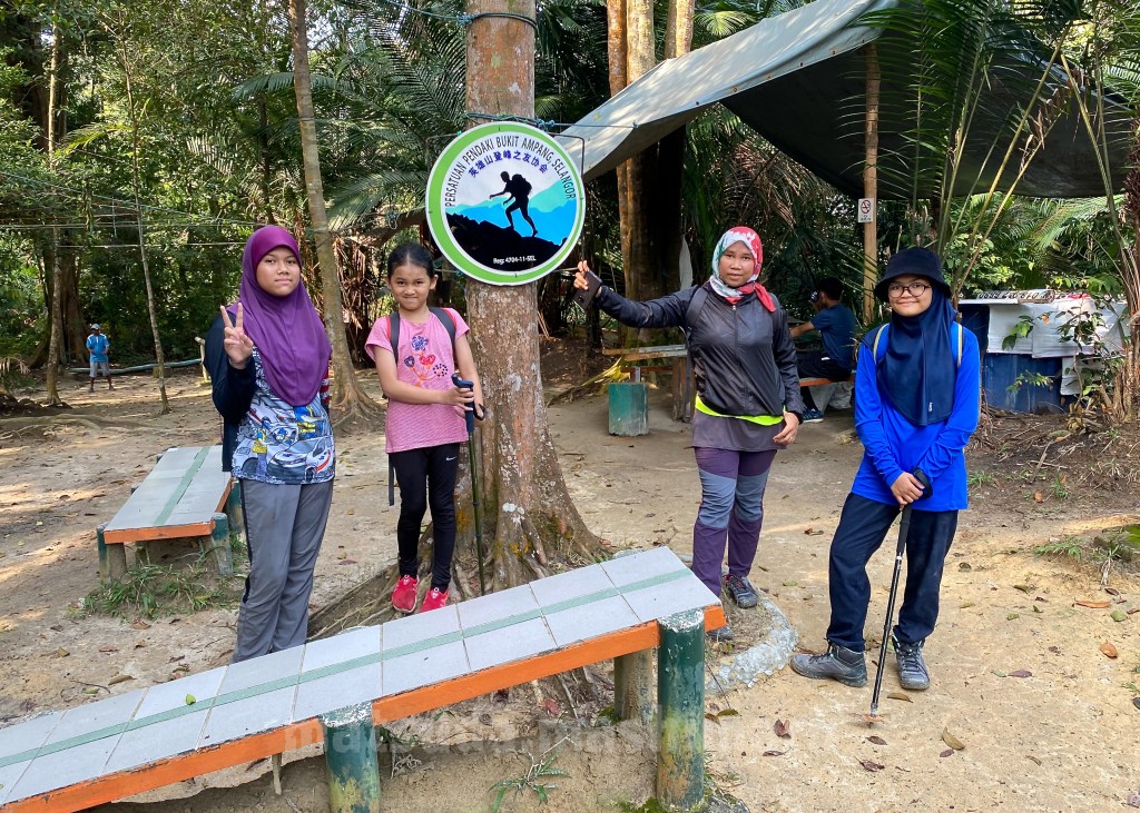 Hiking Bukit Saga in Cheras – MATSUDA MASHIMARU